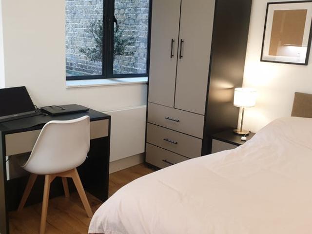 Zone 2 Charming & Bright Studio Incl Utility Bills