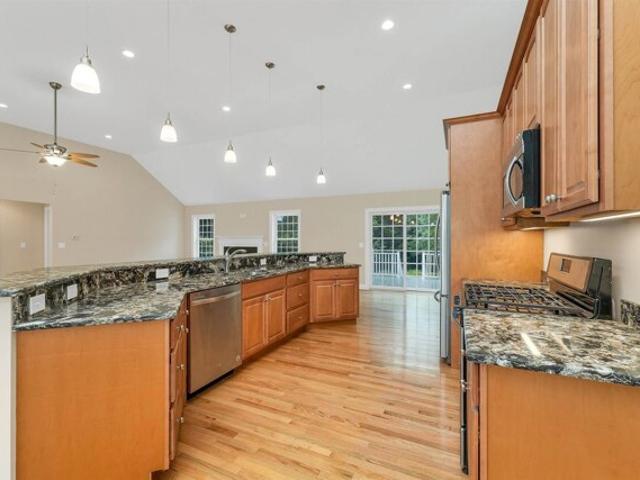 Zoe Ln, Newton, Home For Sale