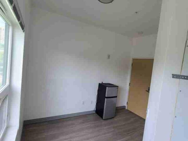 ZN23LoftsMA REF Studio Apartment for Rent at 4315 7th Ave Ne, Seattle, WA 98105 University District