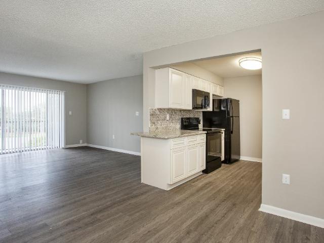 zRiver Rock 3 Bedroom Apartment for Rent at 11301 N 53rd St, Temple Terrace, FL 33617