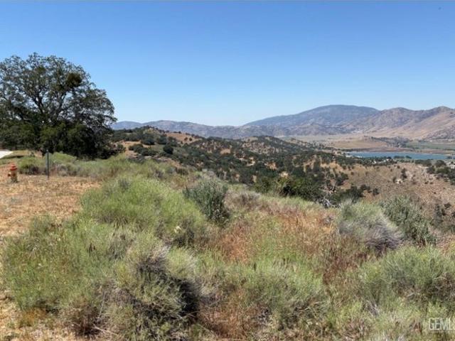 Zurich Dr, Tehachapi, CA 93561
