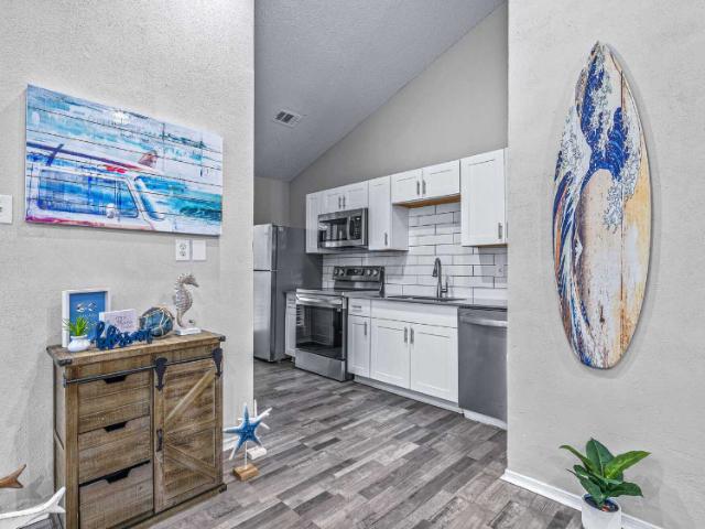 ZZ Historical Aulden at The Highland 2 Bedroom Apartment for Rent at 11515 Leisure Dr, Dallas, TX 75243