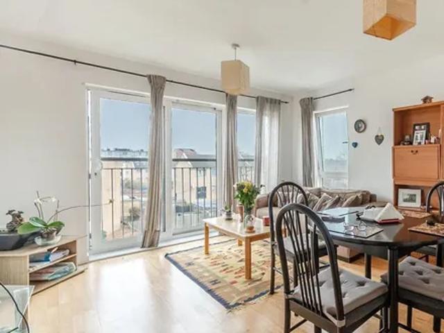 A5, London, HA8 0AP, United Kingdom | 2 bed apartment for rent #167612121 | Rentberry