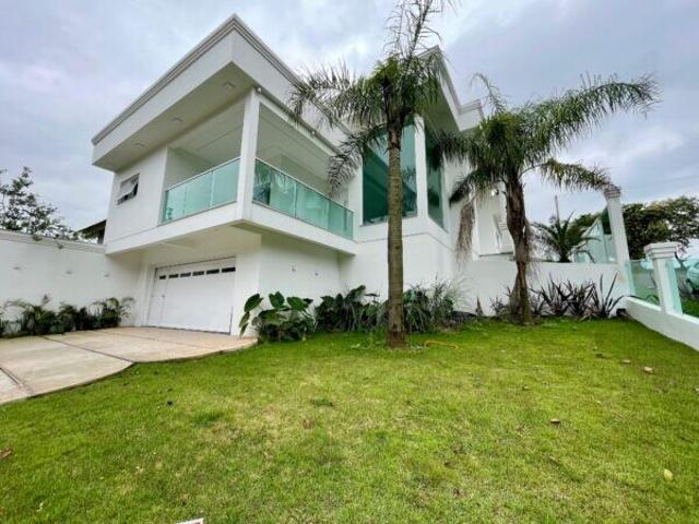 A672 – Casa 4 dormitórios