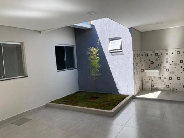 A&M IMOVEIS VENDE EXELETE CASA NA AR 05 DE SOBRADINHO ACEITA FINANCIAMENTO ACEITA FGTS