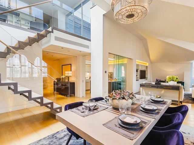 A magnificent north east facing, triplex penthouse apartment situated within a prime and exclusive address in Mayfair