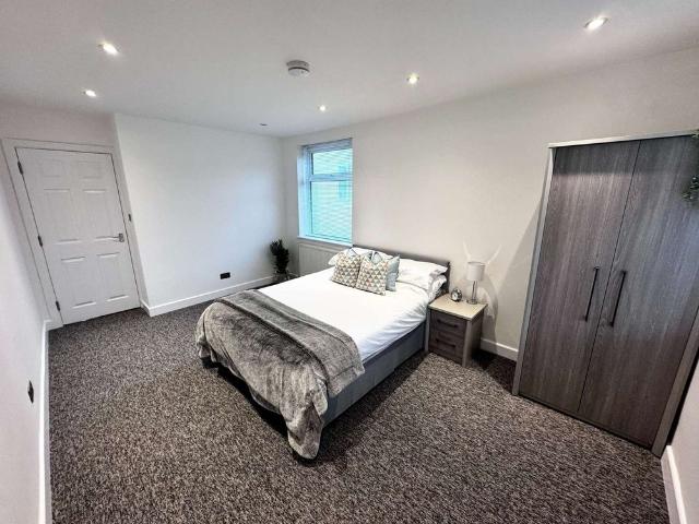 A Marvelous Houseshare for Rent in Brighton Room 4