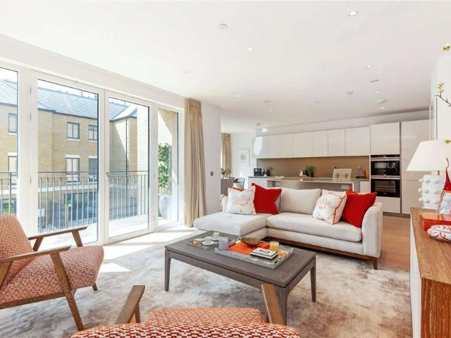 A modern 3 bedroom riverside apartment