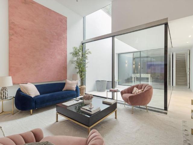 A modern, beautifully presented home to rent in Notting Hill, W2