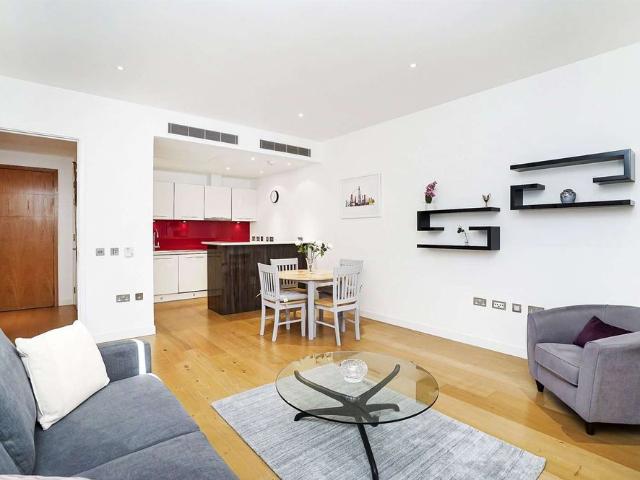 A modern one bedroom apartment situated on the ground floor of this popular block at Grosvenor Waterside