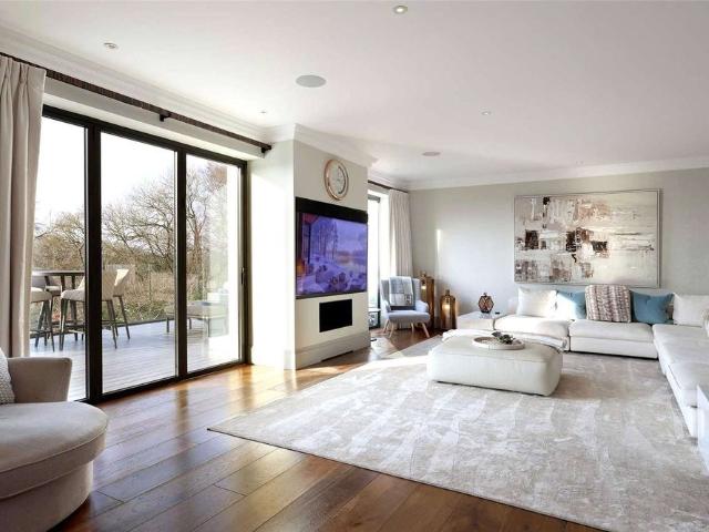 A modern Six Bedroom Detached Family Home on Harvest Hill with extensive views