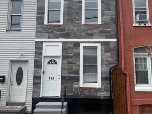 a Moss St, Reading, Home For Sale