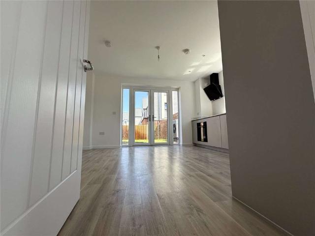A newly built three bedroom house in the popular Beaulieu Park development