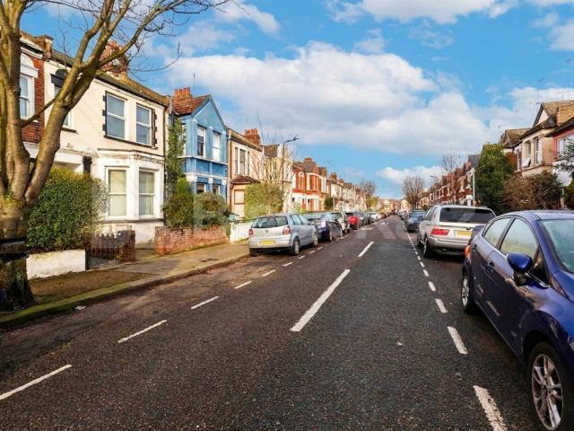 A newly refurbished four bedroom house, renovated to a high standard throughout and offering spacious, modern accommodation.The property comprises four well proportioned bedrooms, two reception rooms, and three contemporary bathrooms, making it ideal