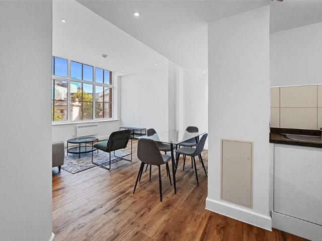 A newly refurbished two bedroom apartment in a convenient City location