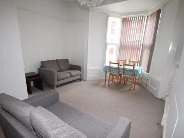 A North Road West, Plymouth, 3 Bedroom Maisonette