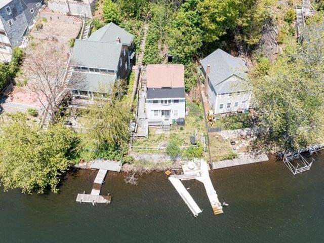 a Oakland Ave, Shrewsbury, Home For Sale