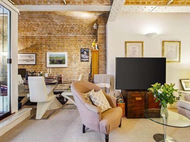 A one bedroom apartment in the glorious dockside warehouse in St Katharine Docks, adjacent to the River Thames, and close to Tower Bridge
