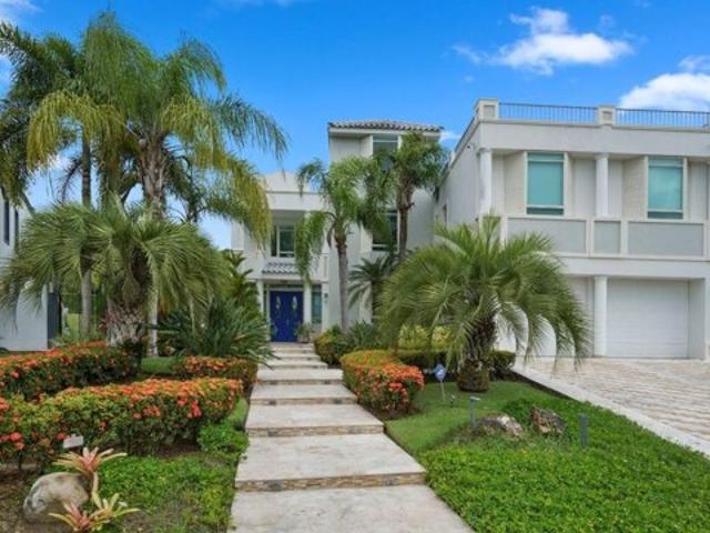 A Alcazar St, Caguas, Home For Sale