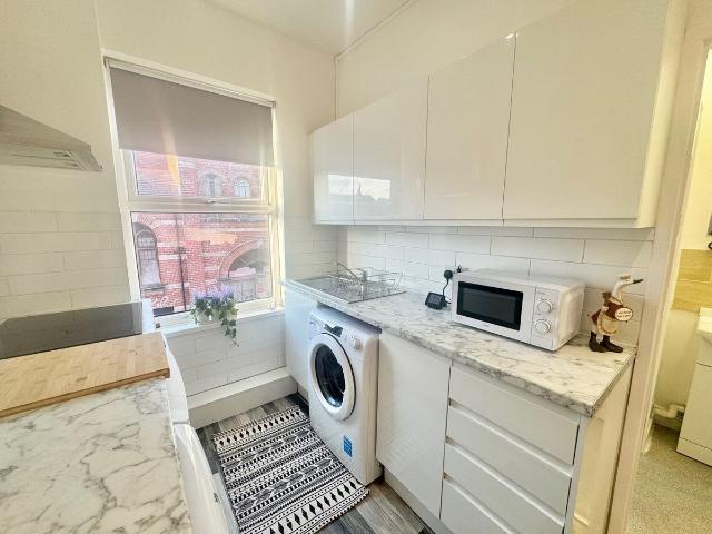 A Alderson Road, Liverpool L15, 2 bed flat to rent, £950 pcm | PrimeLocation