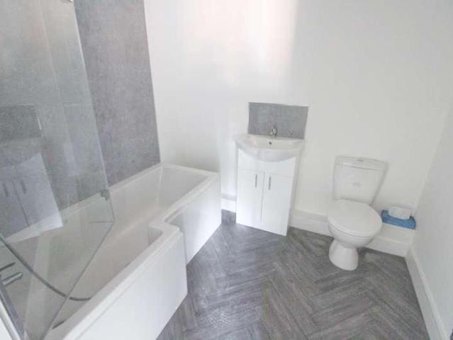 A,appt Ormskirk Road, Wigan, WN5