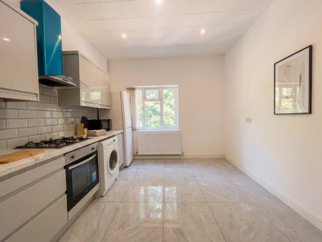 A beautiful 2 bedroom property in Bromley BR1