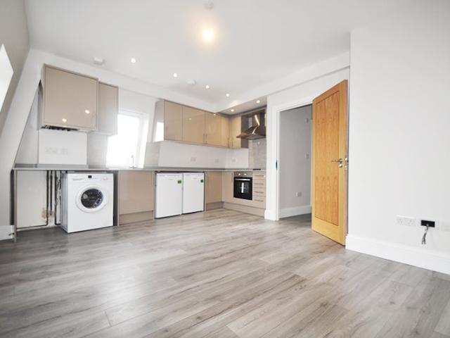 A beautiful 2 bedroom property in Kentish Town NW5