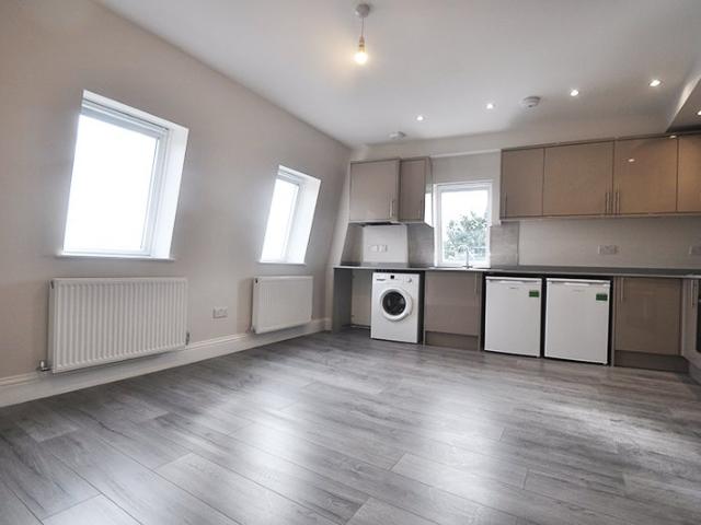A beautiful 2 bedroom property in Kentish Town NW5