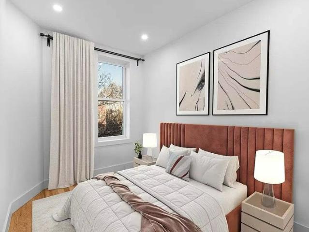 a beautiful modern 3 bed apartment available
