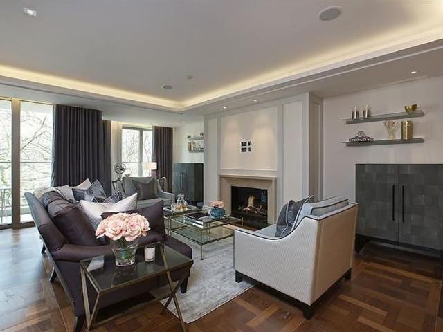 A beautifully appointed apartment with private balconies to rent in Belgravia, SW1W