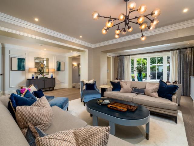 A Beautifully Designed Garden Apartment on Eaton Square