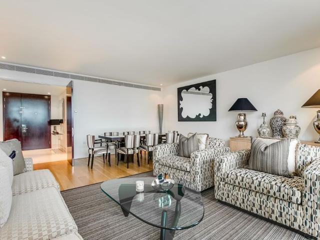 A beautifully presented three bedroom apartment in the heart of Knightsbridge, SW1