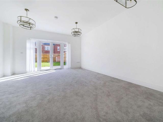 A beautifully presented three bedroom townhouse in Ascot