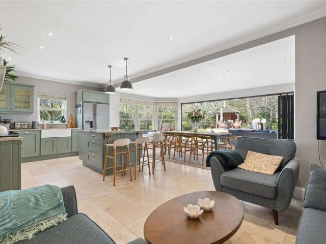 A beautifully presented detached family home situated on the prestigious Wyfold Estate