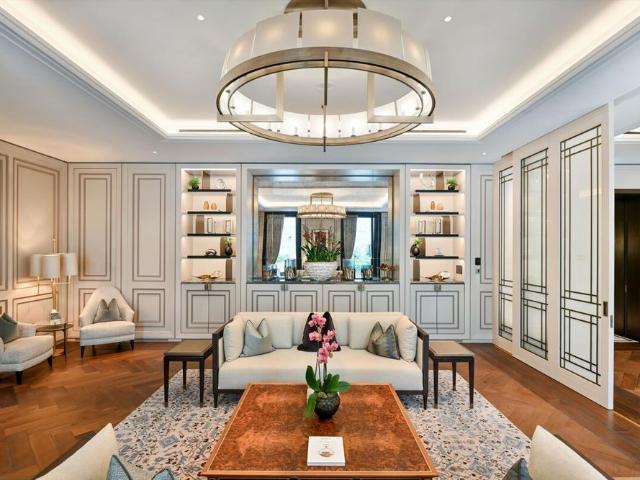 A beautifully presented one bedroom apartment to rent in the exclusive OWO development, SW1