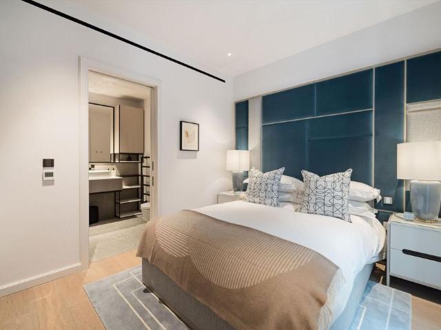 A beautifully presented one bedroom apartment to rent in Knightsbridge, SW3