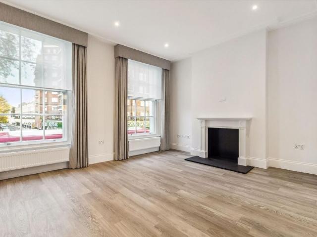 A beautifully refurbished one bedroom apartment in Chelsea, SW3