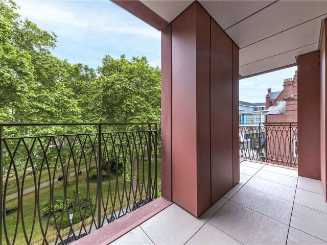 A brand newly built one double bedroom apartment in the popular Paddington Green development