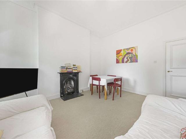 A bright two double bedroom apartment to rent on a quiet residential road moments from Maida Vale station Bakerloo Line
