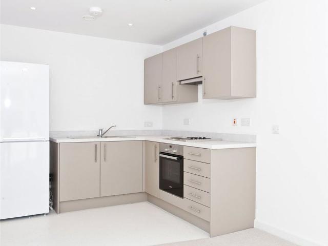 A bright and contemporary 1 bedroom apartment located in the development of Leetham House in Hungate