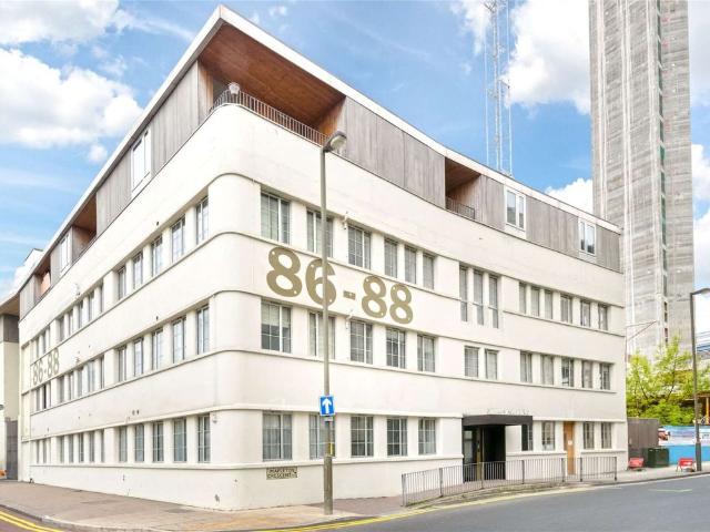 A bright and spacious one bedroom apartment situated on the first floor