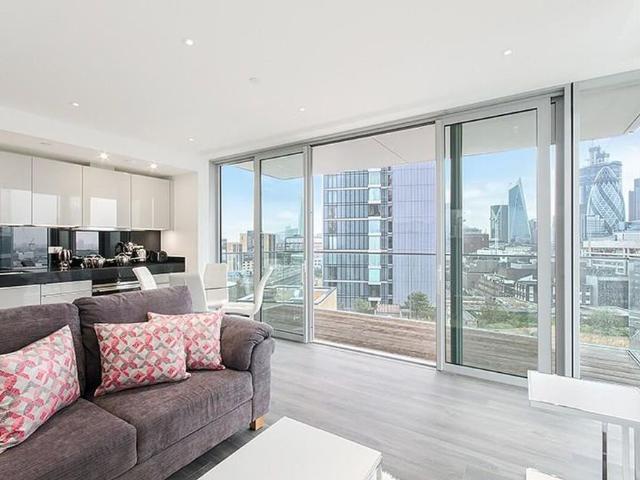 A bright apartment with balcony in Goodman's Fields E1