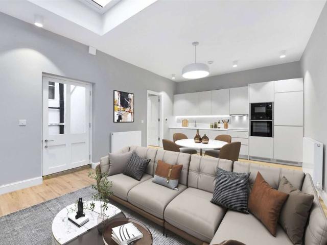 A brilliant one bedroom lateral apartment in South Kensington