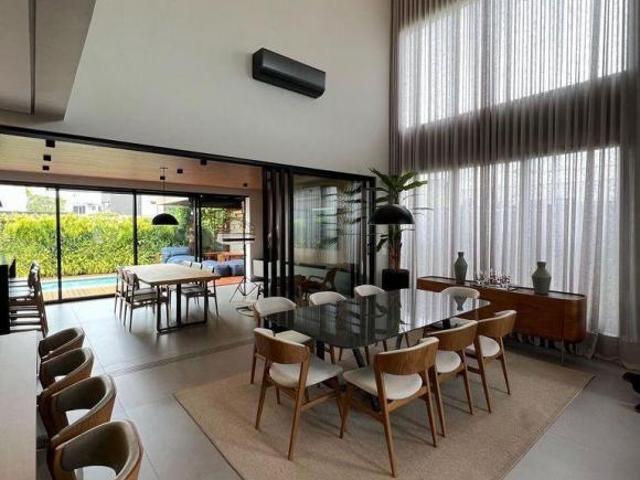 Casa de 425 m² com 3 quartos em venda em Alphaville Nova Esplanada