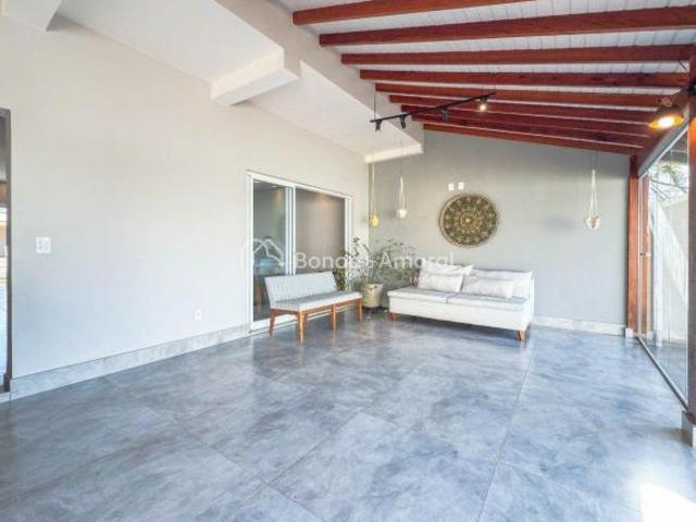 A Casa dos Seus Sonhos no Residencial Santa Maria Espera por Você!
