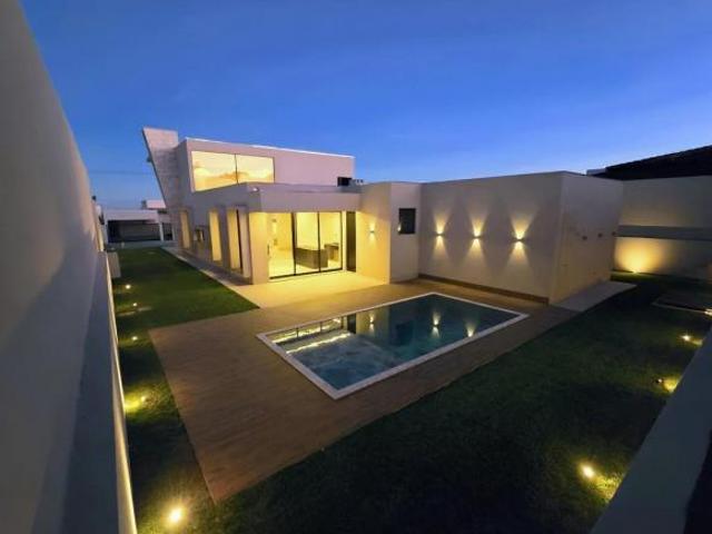 A casa mais linda a venda do Prive Morada Sul Etapa C