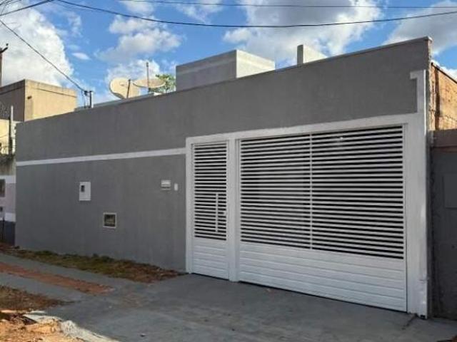 A Casa Perfeita Para Recomeçar: Aconchegante e Com 03 Quartos