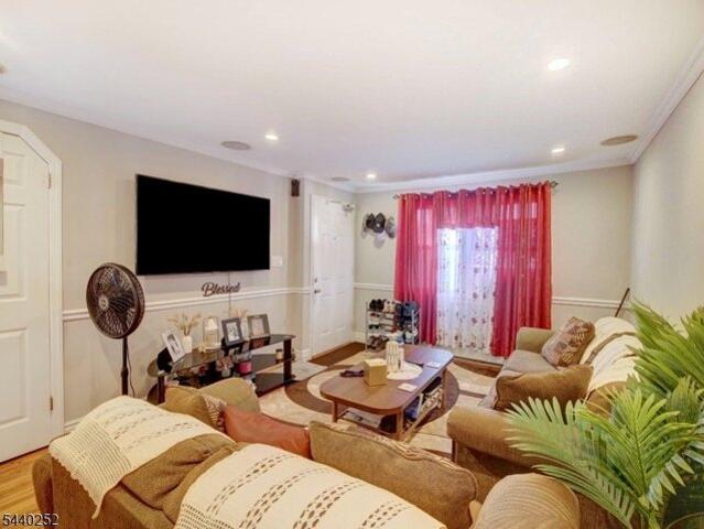 A Carolyn Ter Unit A, Roselle, Condo For Sale
