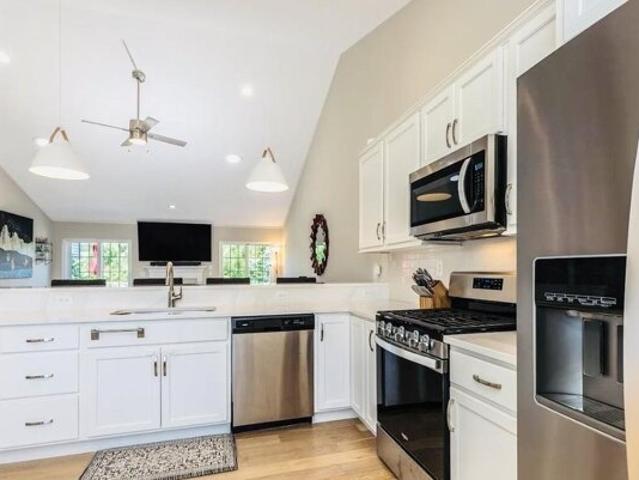 A Cardinal Ln, Epping, Condo For Sale