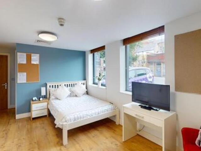 A Catherine House, Woolpack Lane, Studio Flat For